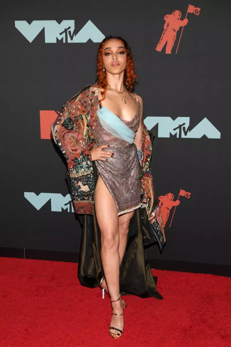 VMAs Skin-Baring Fashions