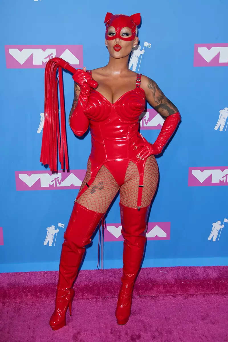 MTV VMAs Outlandish Skin Baring Celeb Fashions