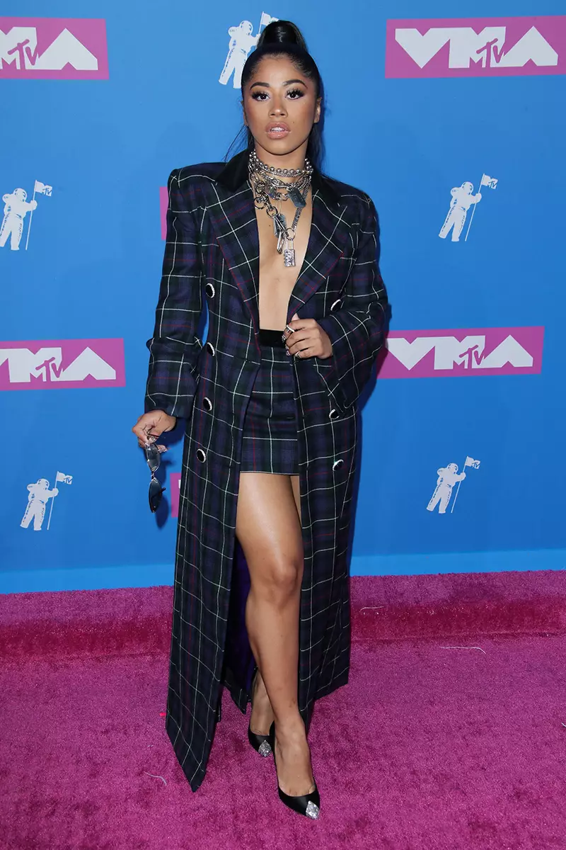 MTV VMA ārzemju Skin Baring slavenību modes