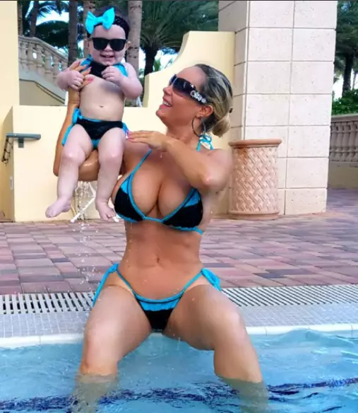 coco-austin-chanel-2