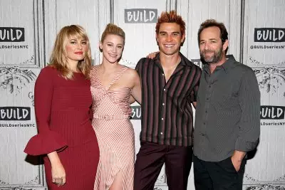 Luke Perry s obsazením Riverdale