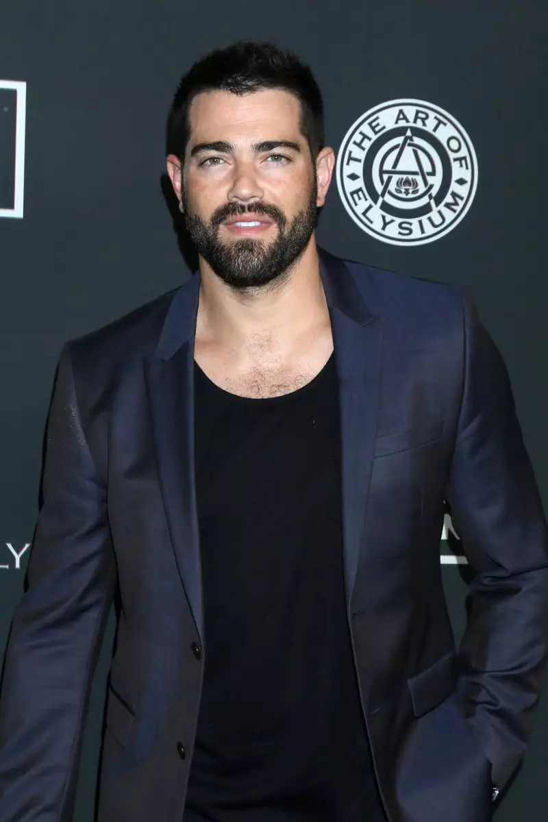 Jesse Metcalfe ကြယ်များနှင့်အတူကခြင်း