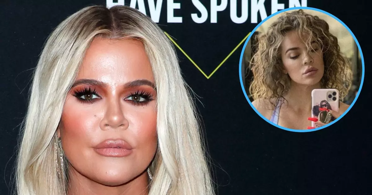 Khloe Kardashian anopomerwa mhosva yekurova maoko ake nechiso chake kusvika parufu.