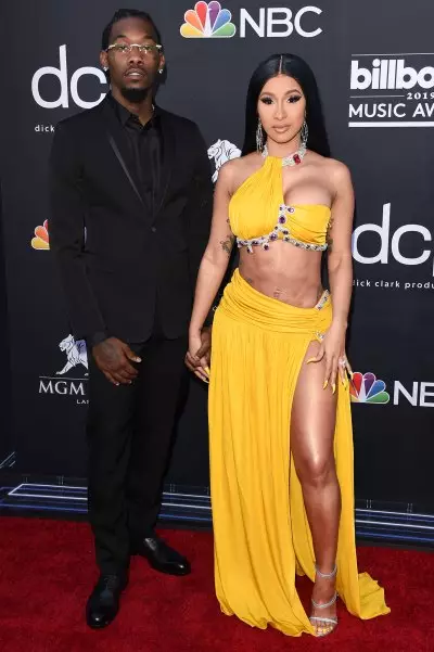 Cardi B si apre sul rimanere con l'offset dopo lo scandalo barare