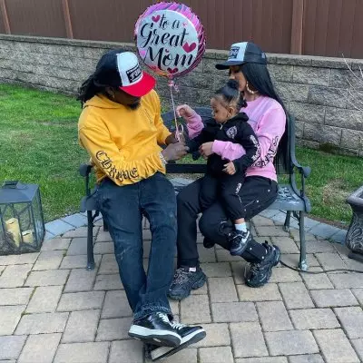 Cardi B dan Offset Dance Saat Karantina Bersama Putri Kulture