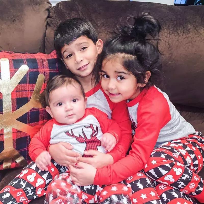 Snooki's Kids Wear passende Chrëschtpyjamas