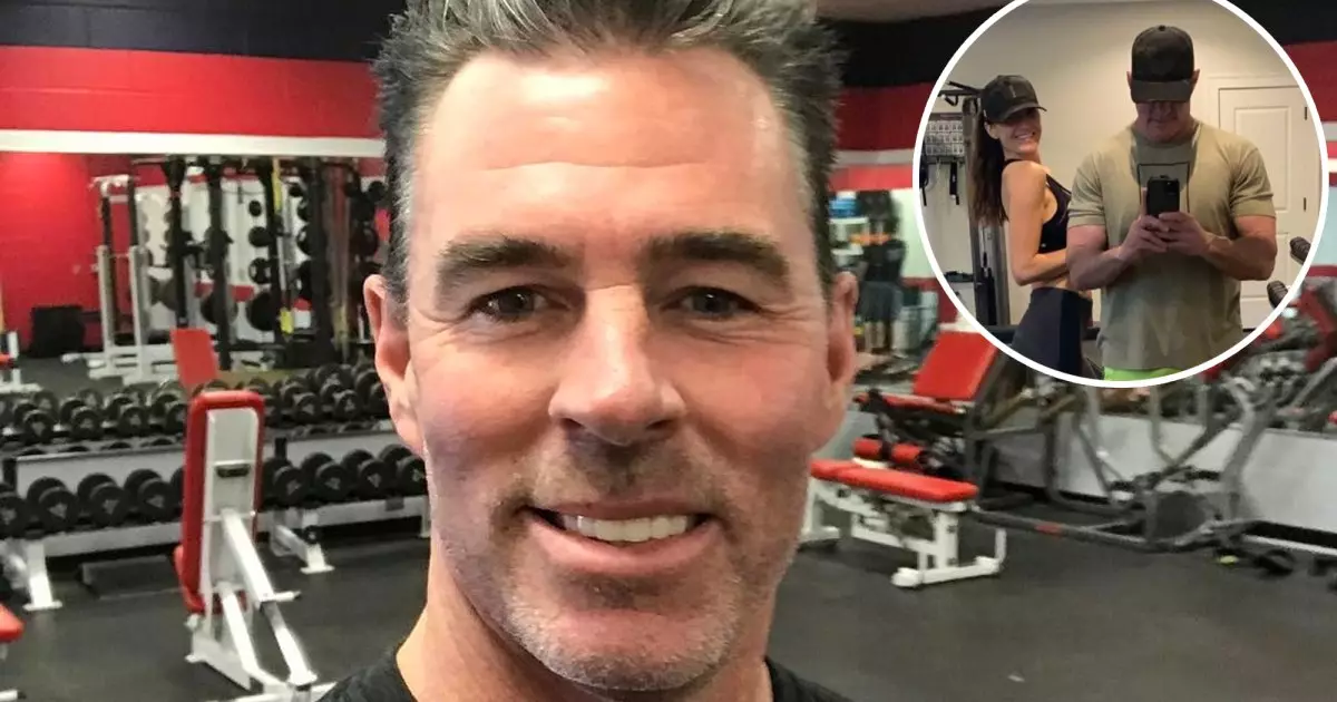 Jim Edmonds și noua iubită Kortnie O'Connor sunt „împreună 24/7”