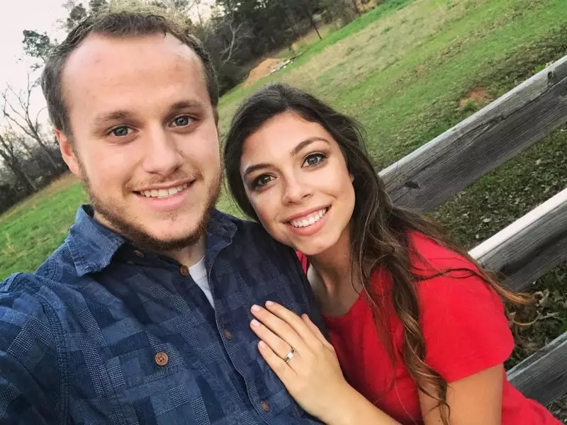 Οι πιο χαριτωμένες φωτογραφίες του Josiah Duggar Lauren