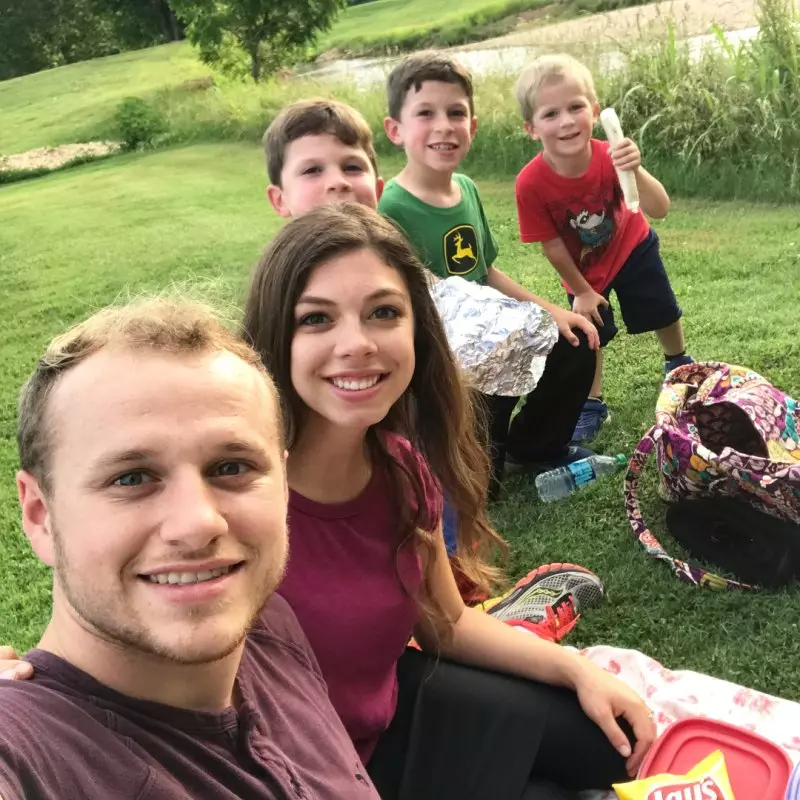 Josiah Duggar Cutest Pics Lauren