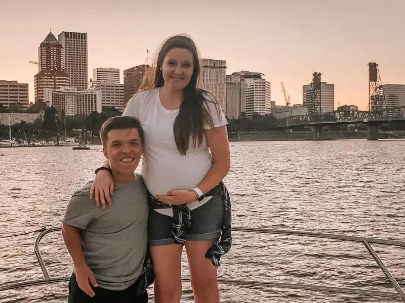 Tori Roloff dóna a llum una nena