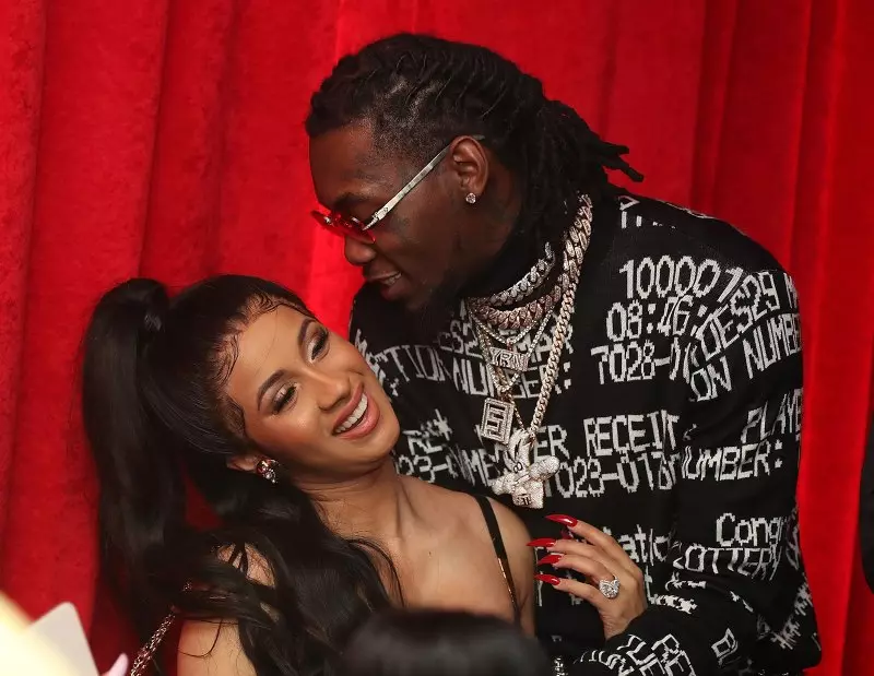 Časová osa vztahu Cardi B Offset