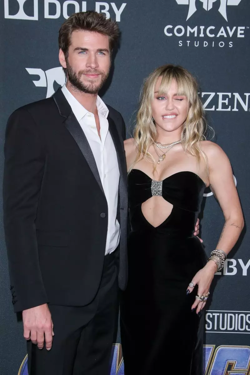 Miley Cyrus en Liam Hemsworth Virginity