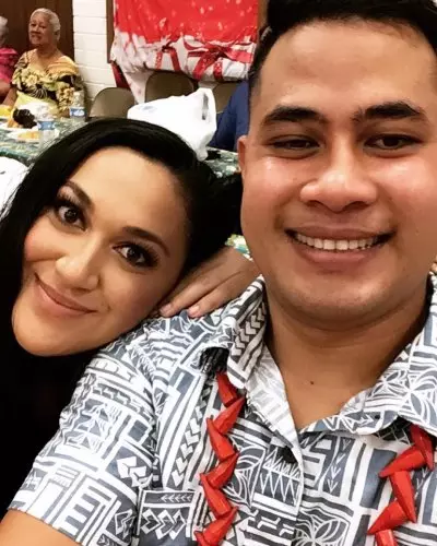 Ang 90 Day Fiance Star nga si Kalani Nag-debut sa Unang Litrato sa Baby Bump