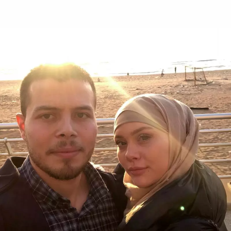 90 Day Fiance Avery Aplaude Reivindicação Omar Controlling