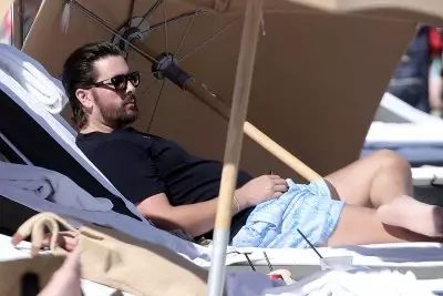 Ngày đi biển Scott Disick thích ràng buộc với Penelope Mason Reign Miami