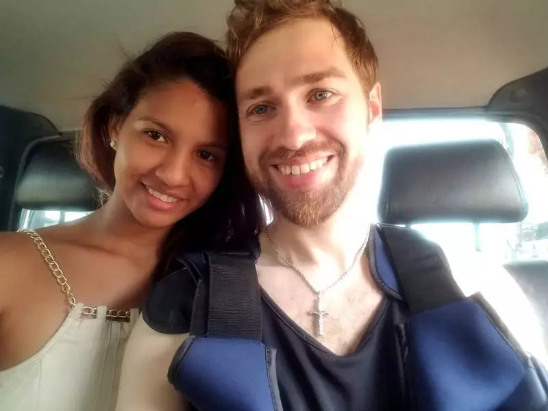 Οι αστέρες του 90 Day Fiance Paul και Karine επιστρέφουν στις Η.Π.Α.