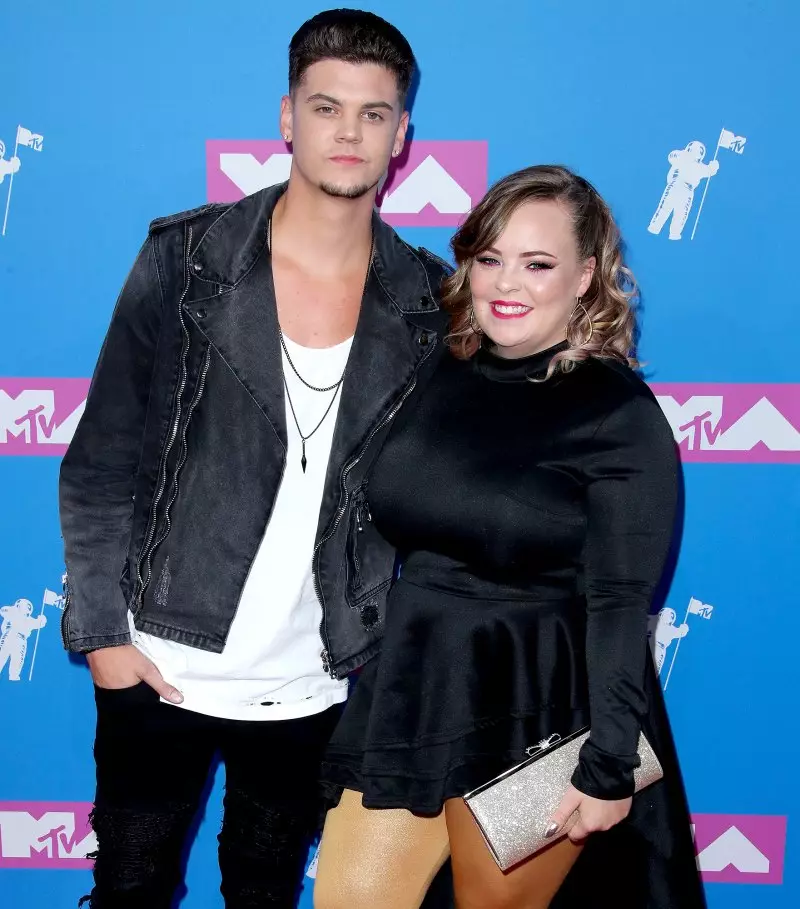 Teinin äiti OG:n Catelynn Lowell paljastaa vauvan nro 4 sukupuolen Tyler Baltierran kanssa