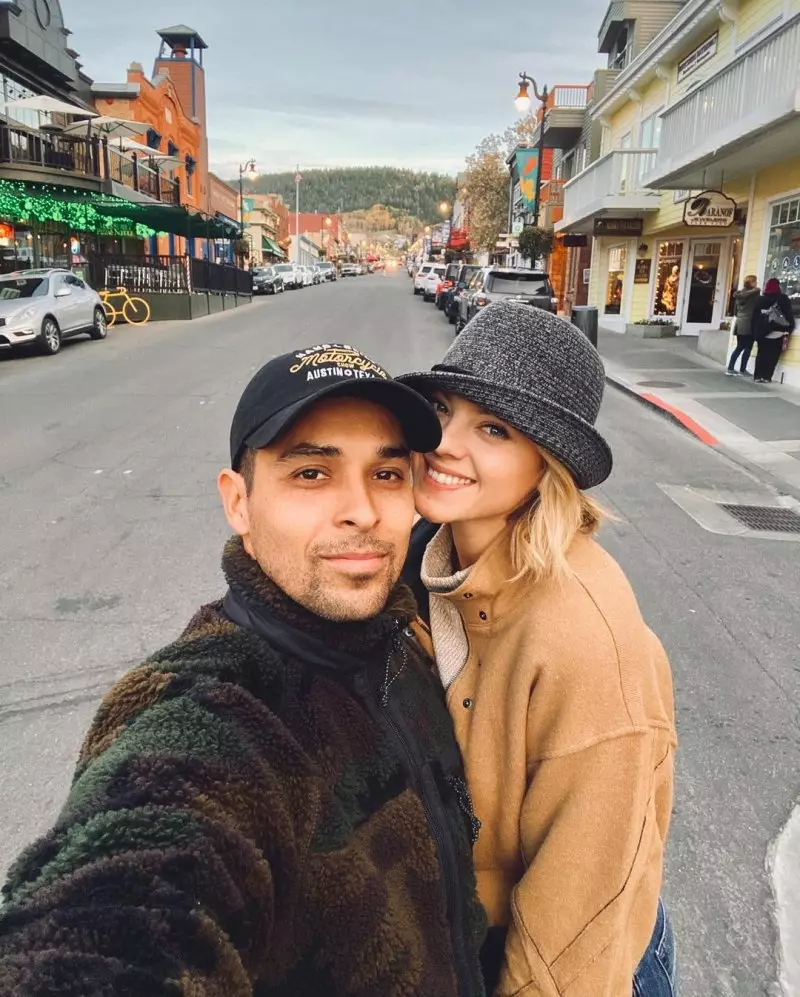 Wilmer Valderrama u Amanda Pacheco Merħba Baby