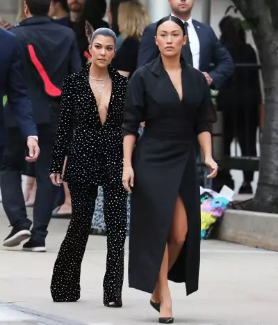 Kourtney Kardashian fè patnè ak Steph Shepherd sou Poosh apre yo te revoke l kòm asistan Kim.