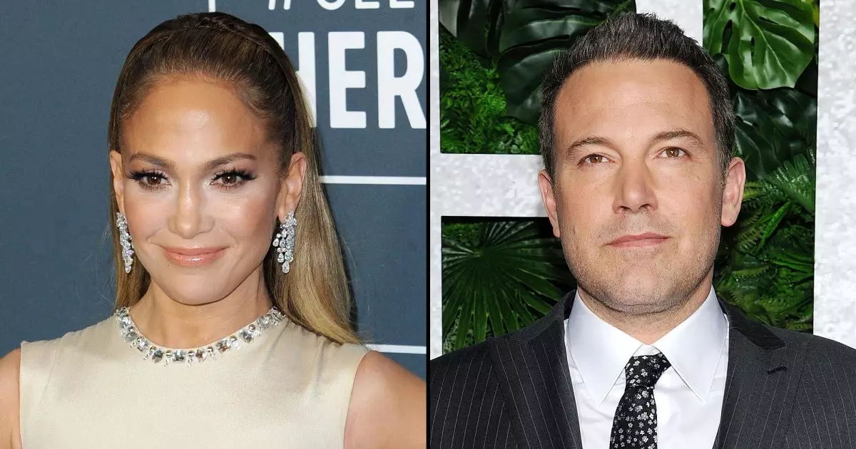 Tahadhari ya PDA! Jennifer Lopez Ameketi kwenye Paja la Ben Affleck Wakati wa Getaway ya Italia