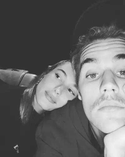 Justin Bieber Kun Lia Edzino Hailey Baldwin