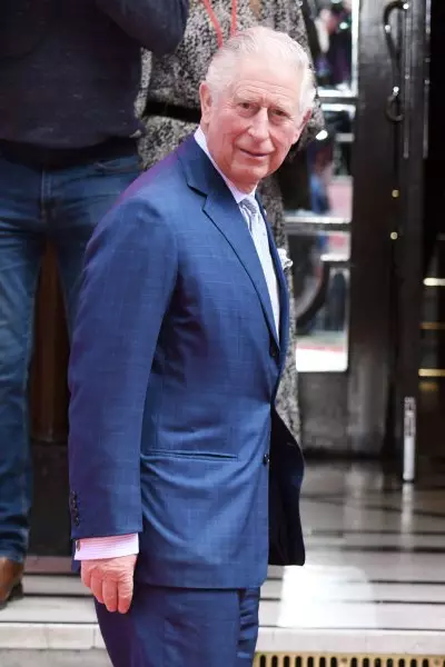 Prince Charles Prince nke Wales nwere Covid-19