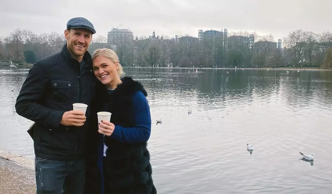 Brooks Laich trúlofaðist kærustunni Katrin 2 árum eftir að Julianne skildi