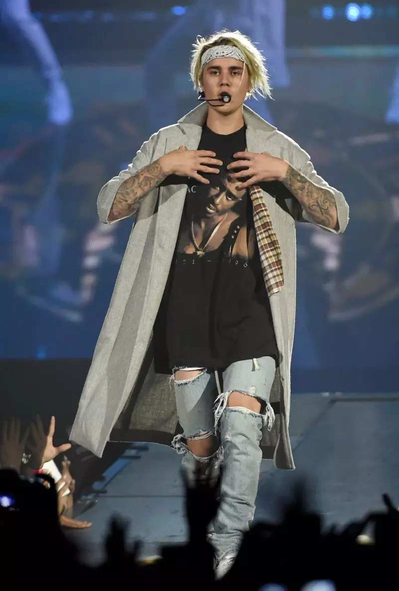 Justin Bieber transfòmasyon