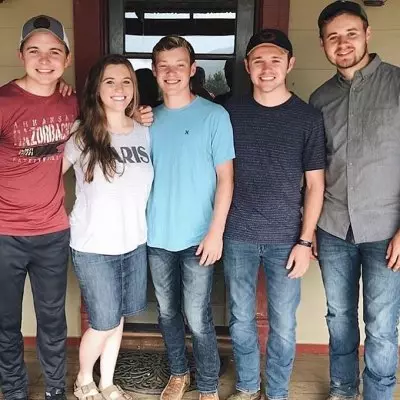 Jedidiah Duggar Bersûcên Dîwanê Dike ku Tevlî Instagramê bibe