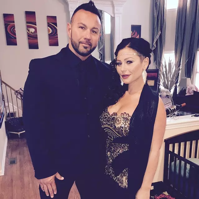 Jenni JWoww Farley Roger Mathewsin suhteen aikajana