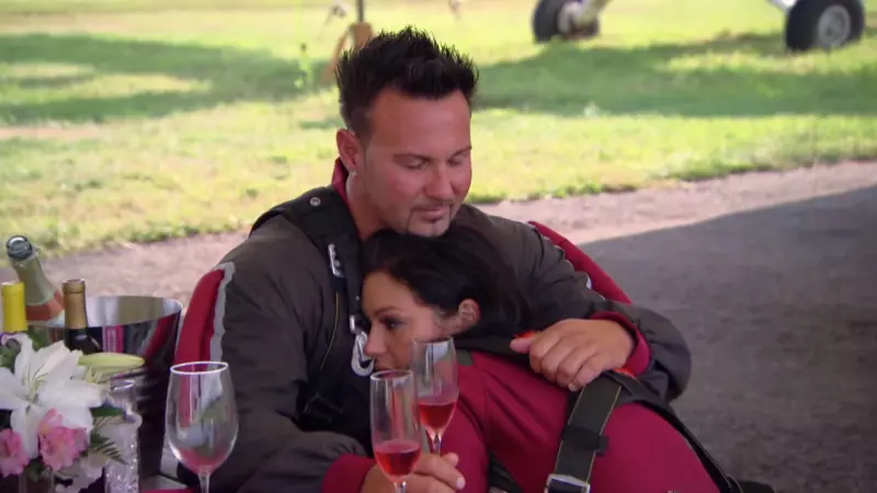 Roger e JWoww fanno paracadutismo durante Jersey Shore