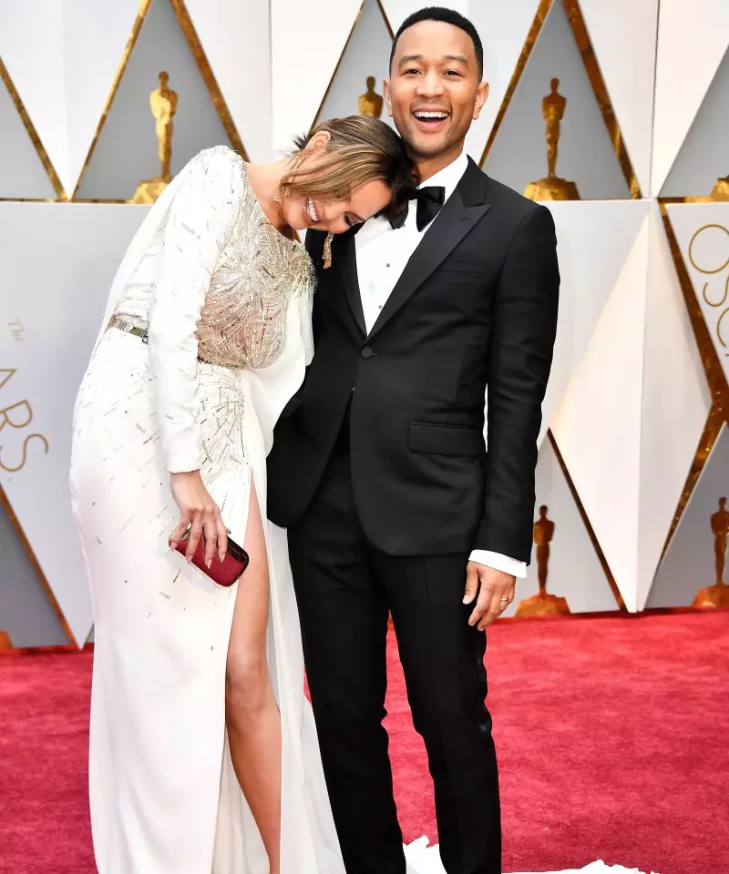 chrissy-teigen-john-legend-oscars-2017