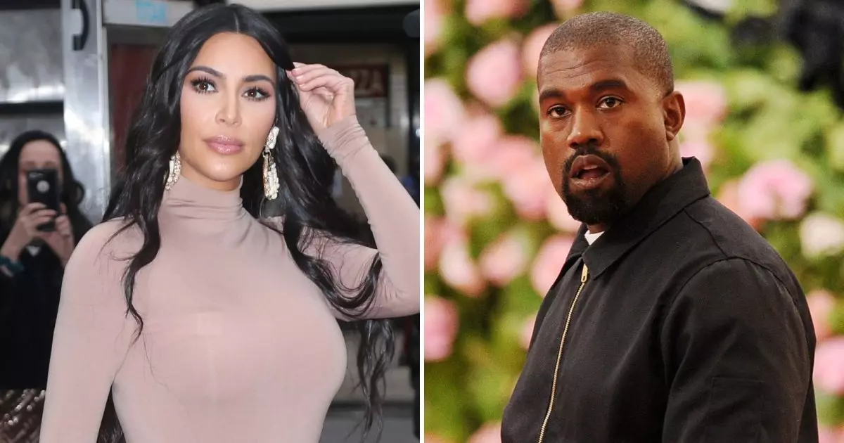 金·卡戴珊 (Kim Kardashian) 在 Kanye 戲劇中運動裸體鏤空泳裝和項鍊