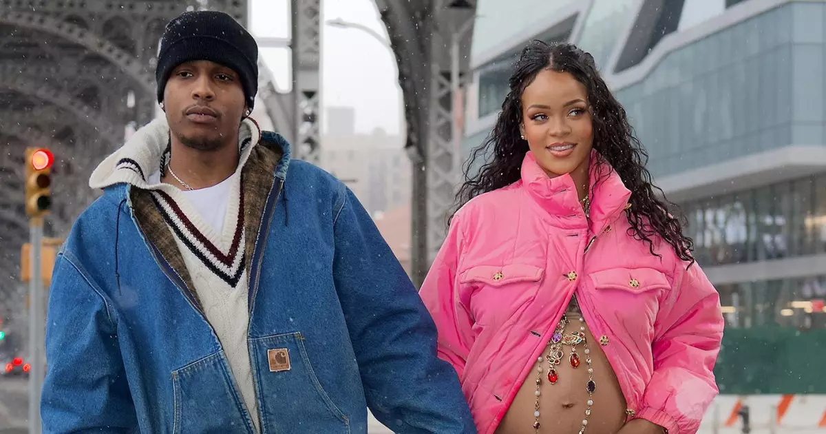 Bersinar terang! Lihat Foto Bayi Bump Rihanna yang Membesar Di Tengah Kehamilan