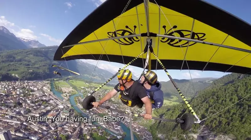 4austin-cuddly-paragliding