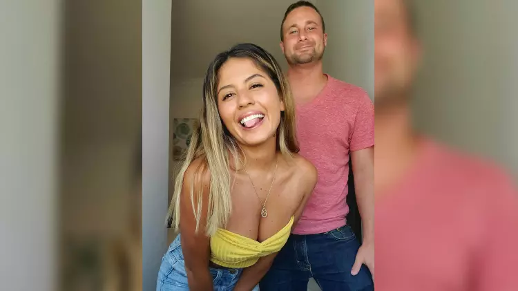 90 Day Fiance's Evelin sugjeron ndarjen nga Corey: 'Nuk është e shëndetshme'