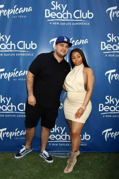 Rob Kardashian Blac Chyna තැන්පත් කිරීම