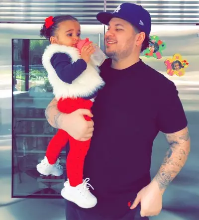 Роб мөрөөдлөө асран хамгаалахыг эрэлхийлсний дараа Blac Chyna-ийн өмгөөлөгч үг хэлэв