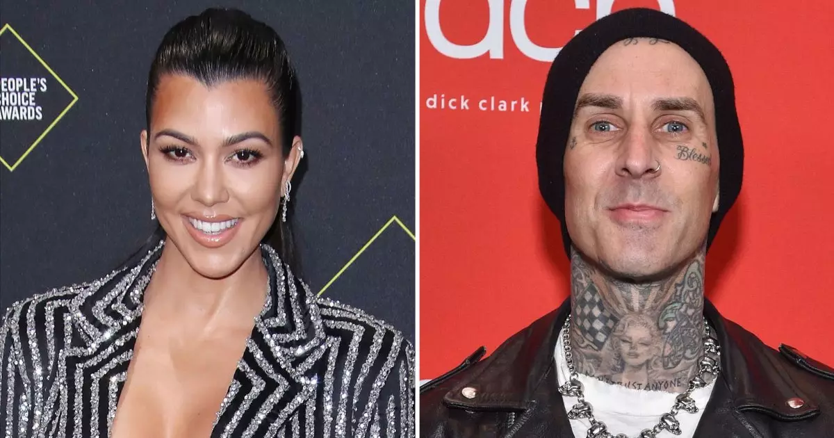 Sinurpresa ni Kourtney Kardashian ang Fiance na si Travis Barker sa Kanyang 'Dream Car'