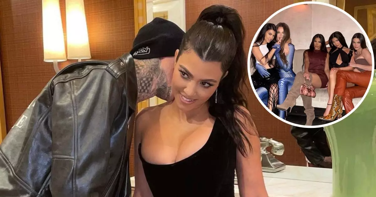 De familie Kardashian-Jenner reageert op de verloving van Kourtney en Travis