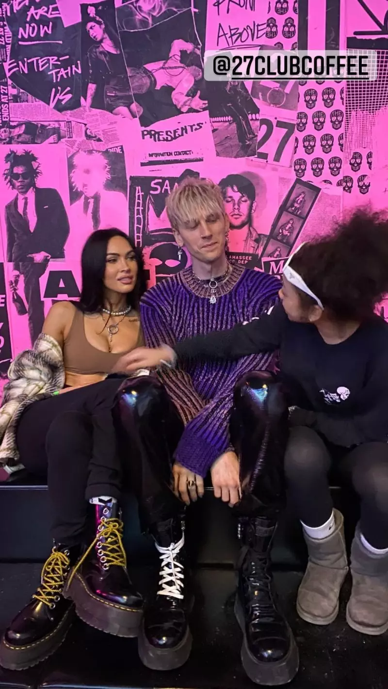 Machine Gun Kelly, fiica Casie, Megan Fox Smile on Coffee Date: Vezi fotografii