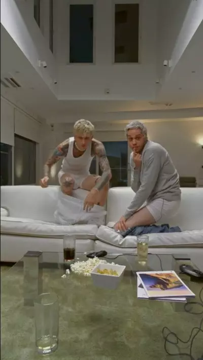 Pete Davidson, Machine Gun Kelly Strip fir Calvin Klein: Video 2