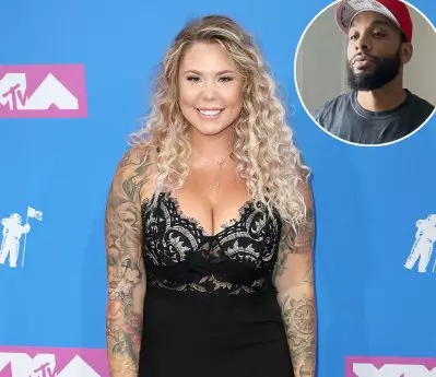 青少年妈妈 Kailyn Lowry 回应了她与 Chris Lopez 订婚的谣言，我永远不会接受他的戒指