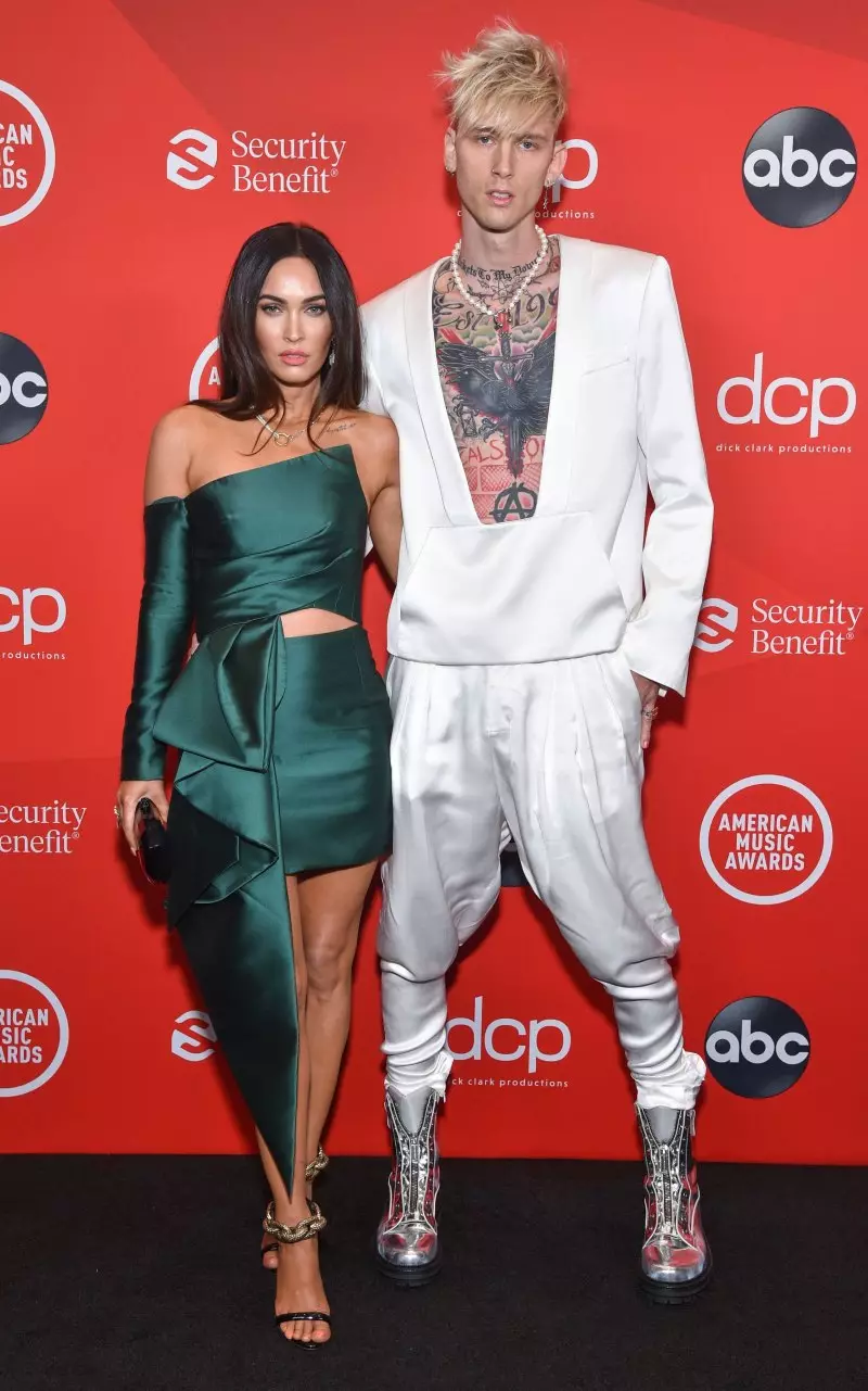 AMAs ปี 2020: ช่วงเวลาที่ห้ามพลาด Megan Fox Machine Gun Kelly