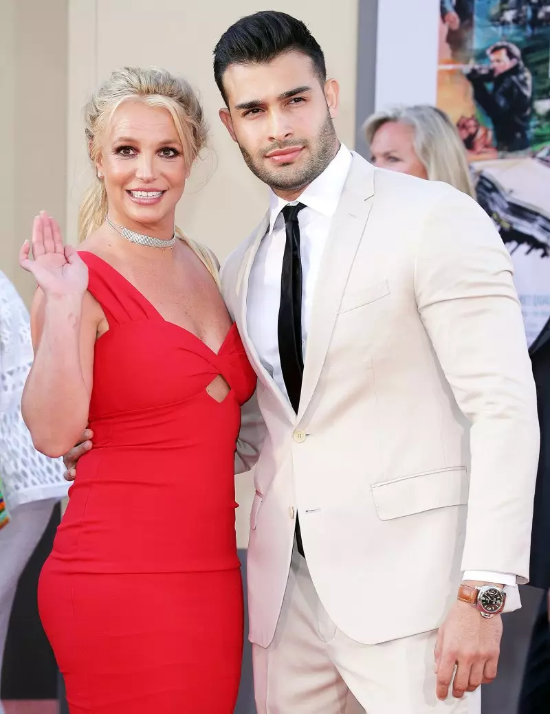 Britney Spears da Sam Asghari a wani lokaci a Hollywood Premiere Britney Spears Conservatorship Drama ya bayyana