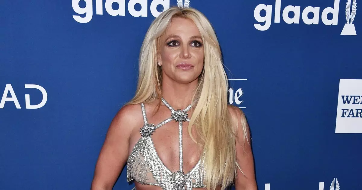 ផ្តាច់មុខ៖ អ្នករាំរបស់ Britney Spears និយាយចេញបន្ទាប់ពីសវនាការអ្នកអភិរក្ស