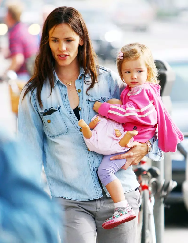 Seraphina Affleck Creciendo