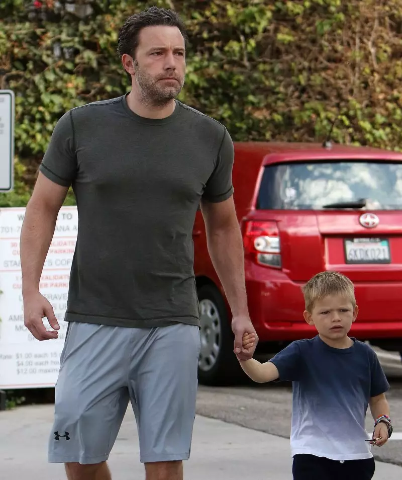 Umwana wumuryango! Ben Affleck n'umuhungu wa Jennifer Garner Samuel Afite Gukura Gukora