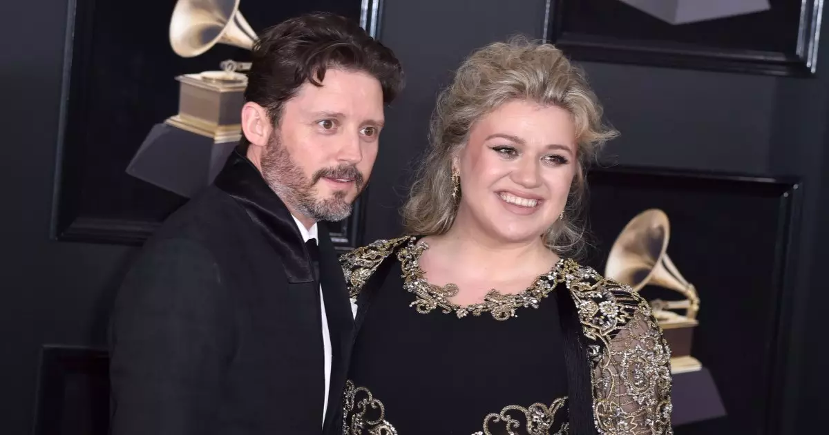 Kelly Clarkson və Brandon Blackstock'un Münasibət Xronologiyası Messierləşir