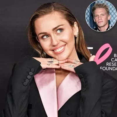 Miley Cyrus afslører, at hun kyssede Cody Simpson for 3 år siden